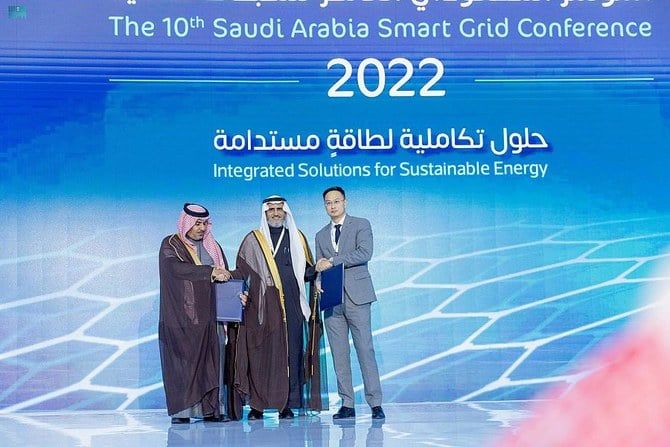 Saudi Electricity Co. signs contracts worth $720m to implement smart ...