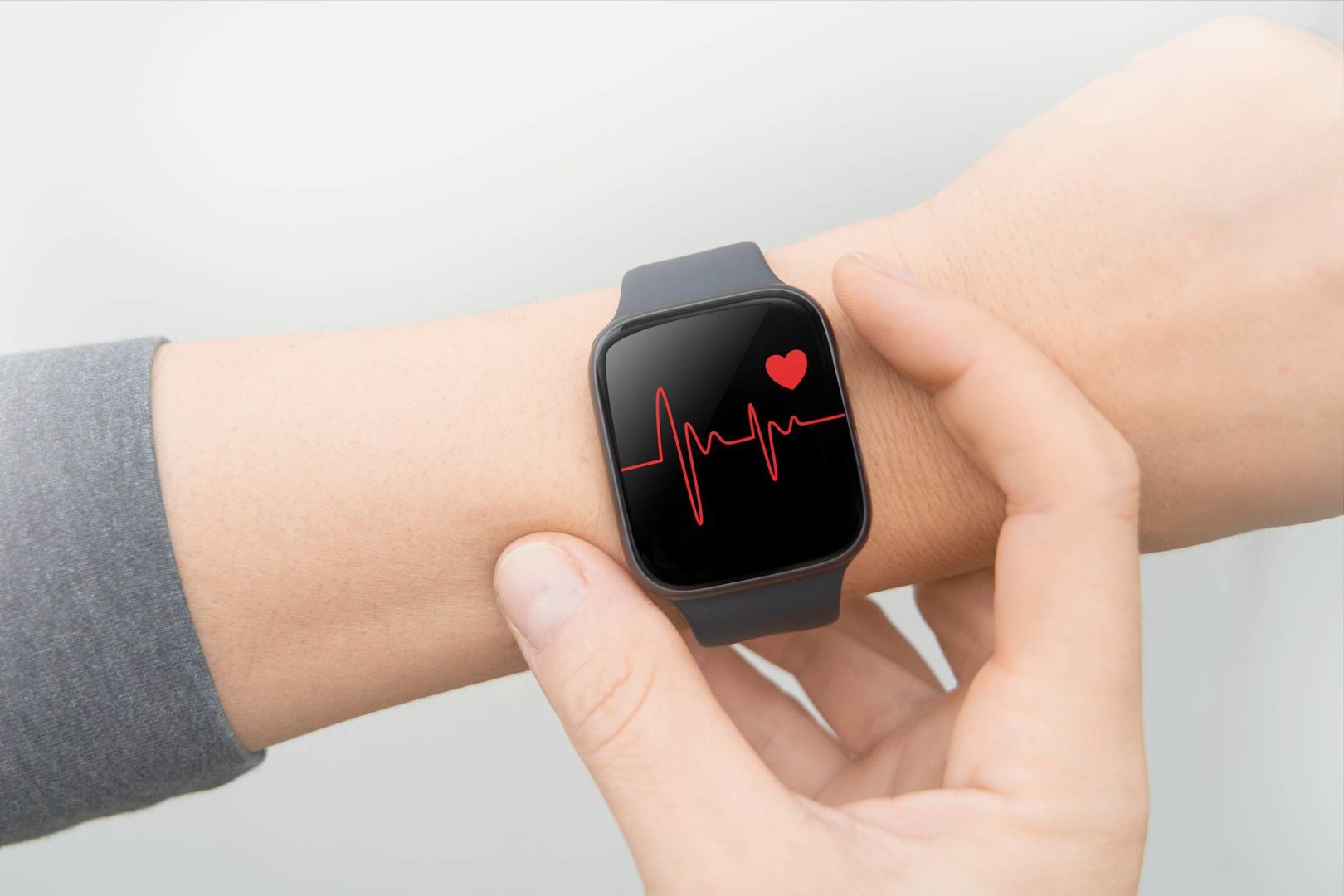 Smartwatches and digital health technology for heart monitoring - Saudi ...