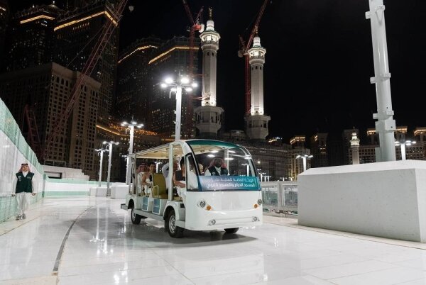 New Smart Golf Carts Service for Elderly and Disabled Pilgrims during ...